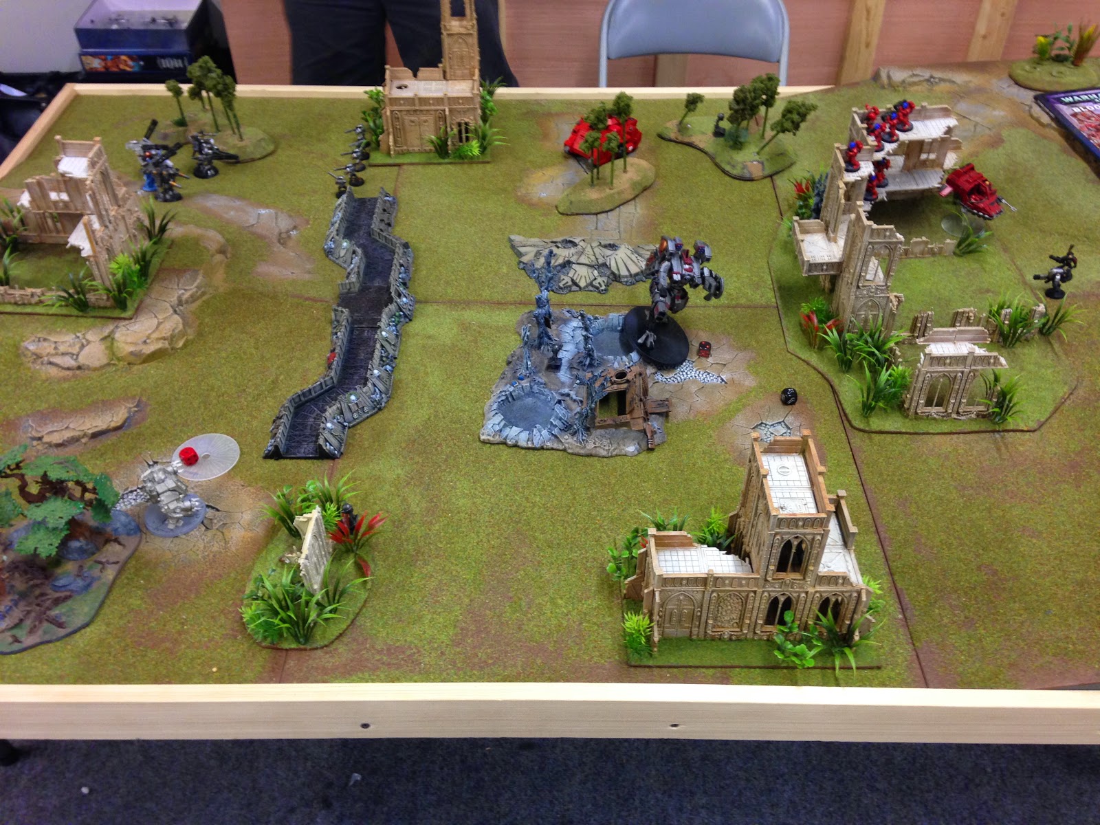 Send Three Squads To Help: Blood Angels versus Tau 7th Edition Battle ...