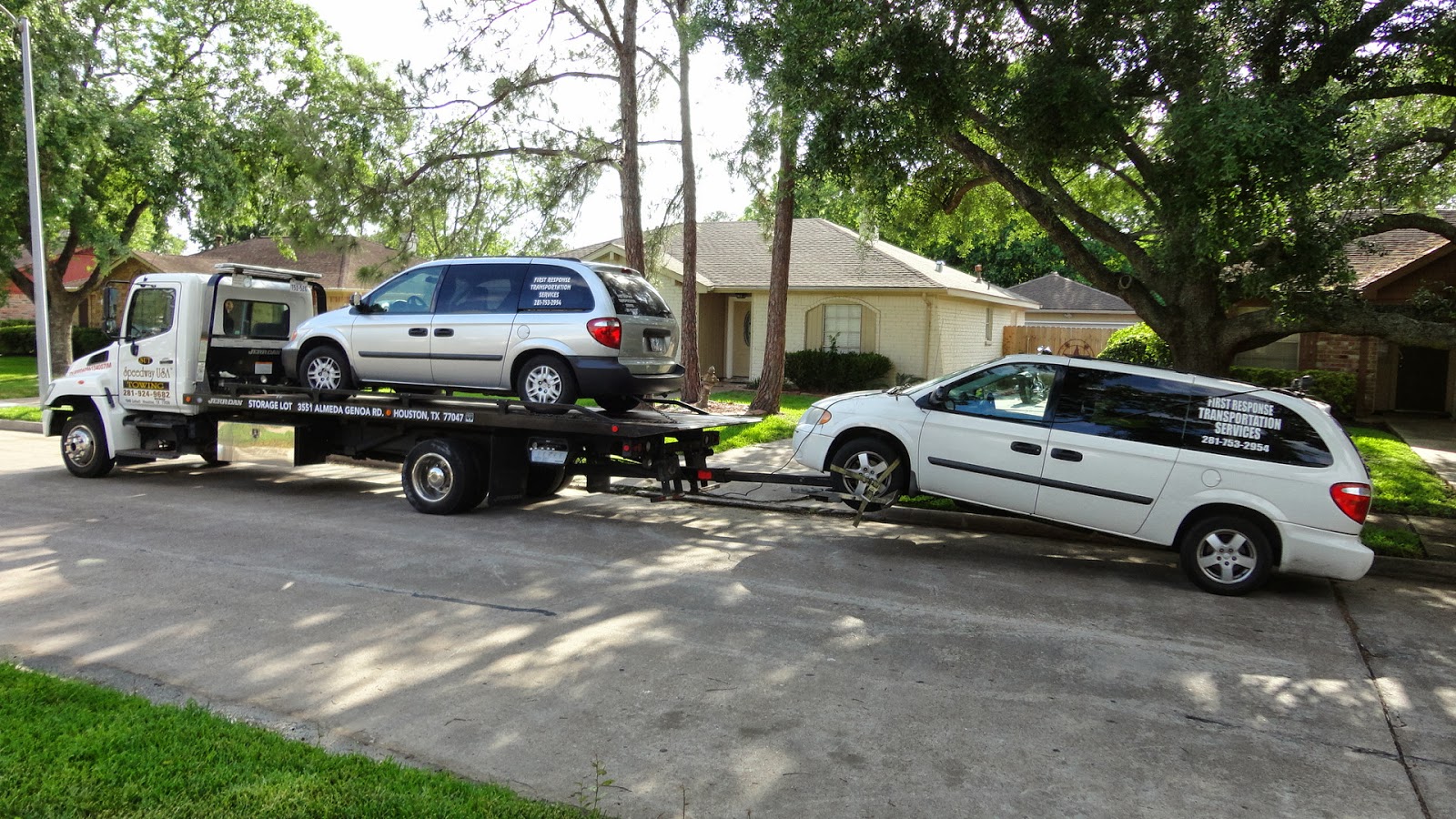 18 Wheeler Small Car limo Flatbed Towing Houston,713-554-2111: Small ...