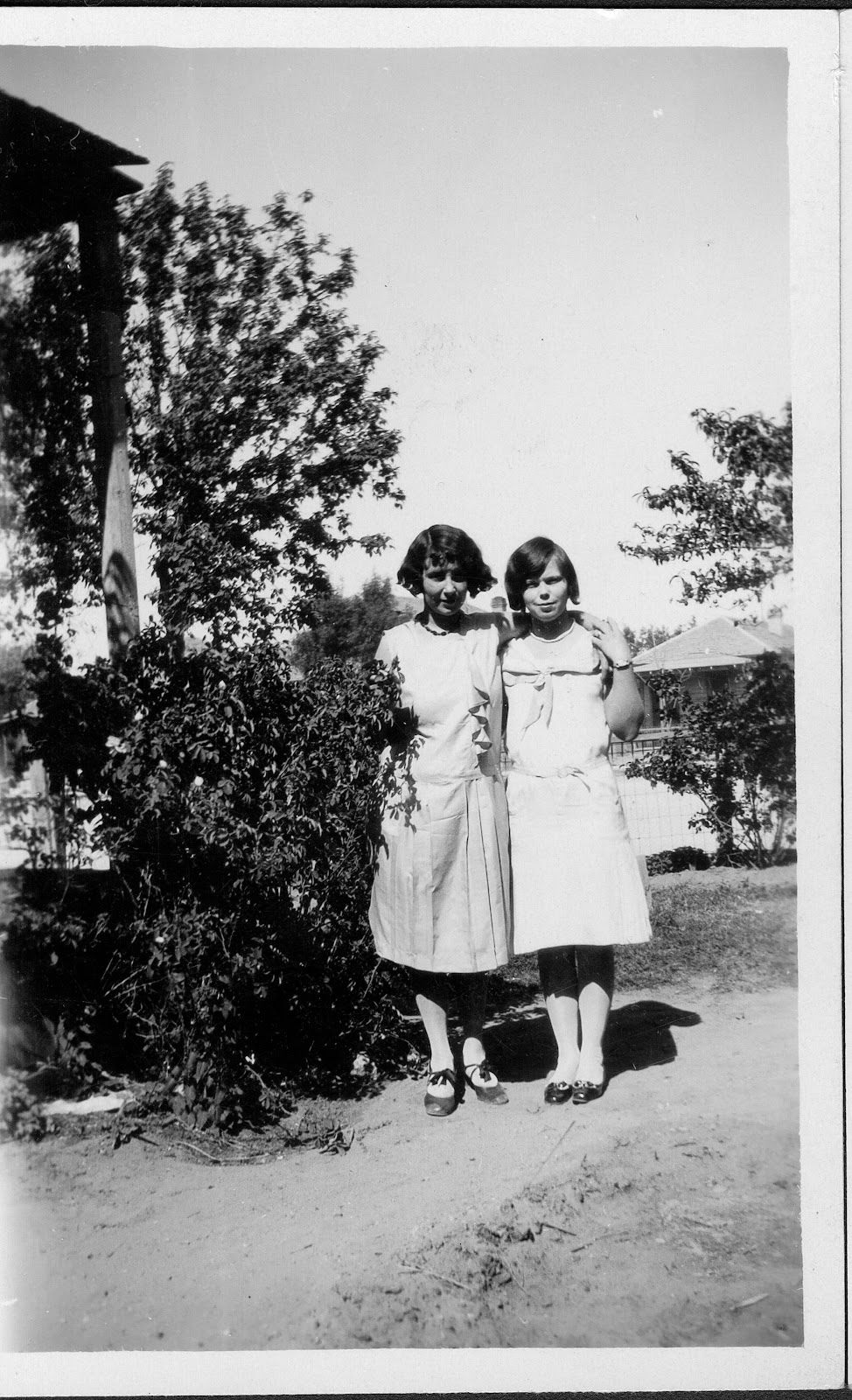 EDNA FAY LAWSON HOSKINS: EDNA FAY LAWSON HOSKINS