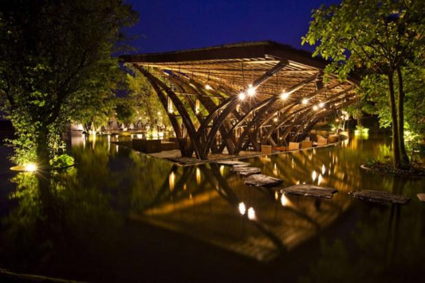 ABES-SP: Vietnamitas usam bambu para construir restaurante luxuoso
