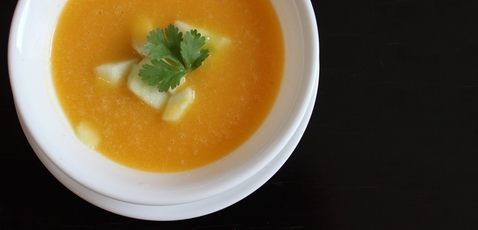 El chiltepín, la dulce cocina vegana : Sopa de mango fría