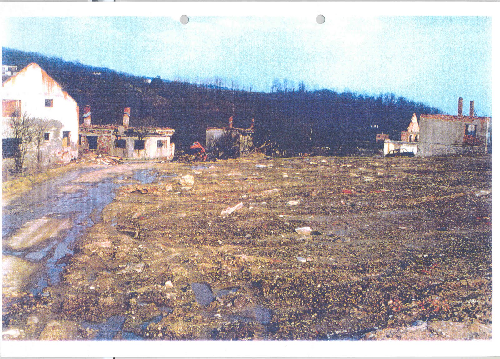 Srebrenica Genocide Blog: GLOGOVA MASS GRAVE NEAR BRATUNAC (PHOTOS)