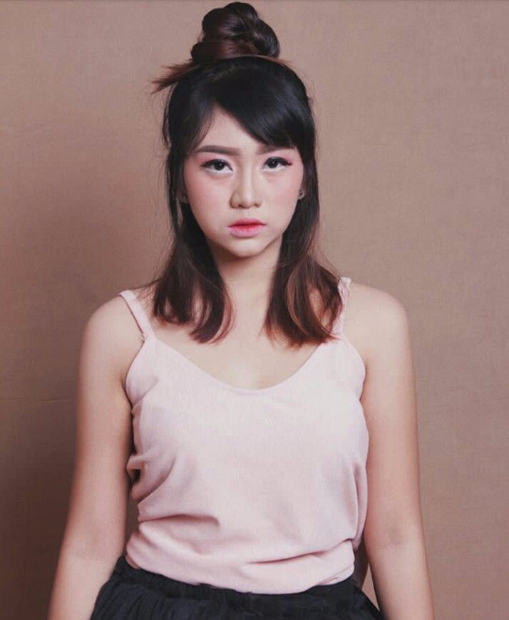 Foto dan Biodata Ghea Indrawari, Kontestan Indonesian Idol 2018 - Kamus ...