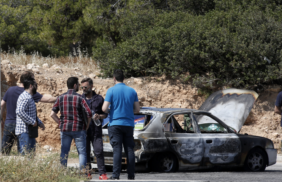 ΚΑΙ ΣΤΟ ΚΑΒΟΥΡΙ.... ΒΡΕΘΗΚΕ ΠΡΩΜΑ ΜΕΣΑ ΣΕ ΚΑΜΜΕΝΟ ΑΥΤΟΚΙΝΗΤΟ ΠΟΥ ΑΝΗΚΕΙ ...