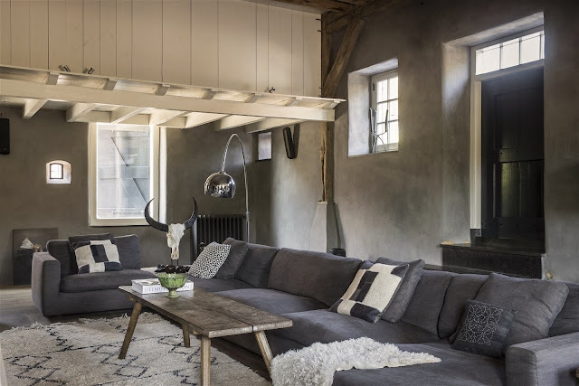 A charming blend of ethnic and rustic Flemish style.