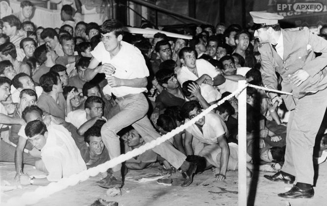 ΘΡΑΥΣΜΑΤΑ ΙΣΤΟΡΙΑΣ ΑΠΟ ΤΟ ΑΡΧΕΙΟ ΤΗΣ ΕΡΤ ("ΙΟΥΛΙΑΝΑ" - 15 ΙΟΥΛΙΟΥ 1965 ...