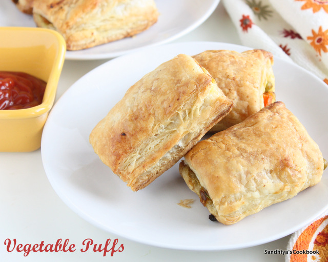 Sandhiya's Cookbook: Vegetable Puffs | Bakery Style Veg Puffs | Savory ...