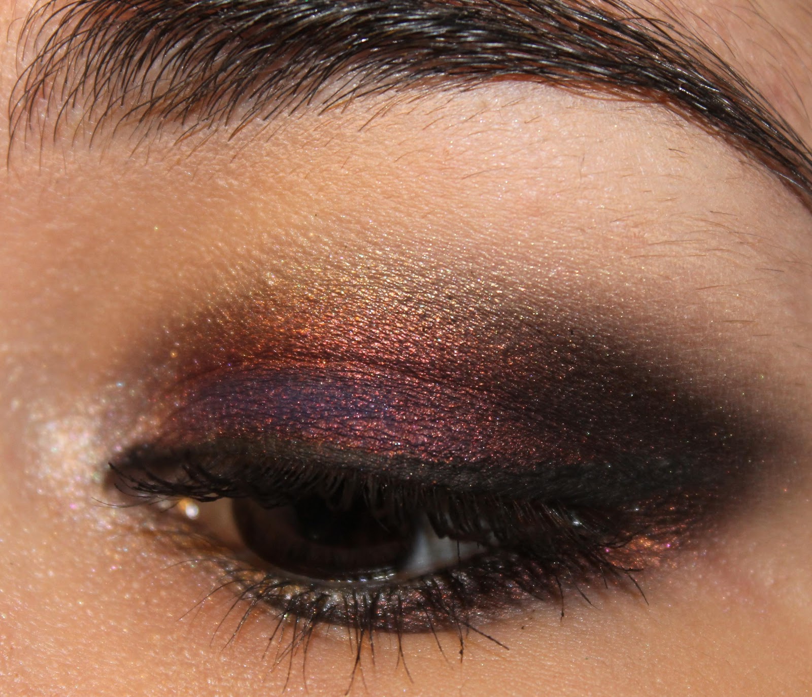 The Dark Side of Beauty: Top 5: Indie Eyeshadows