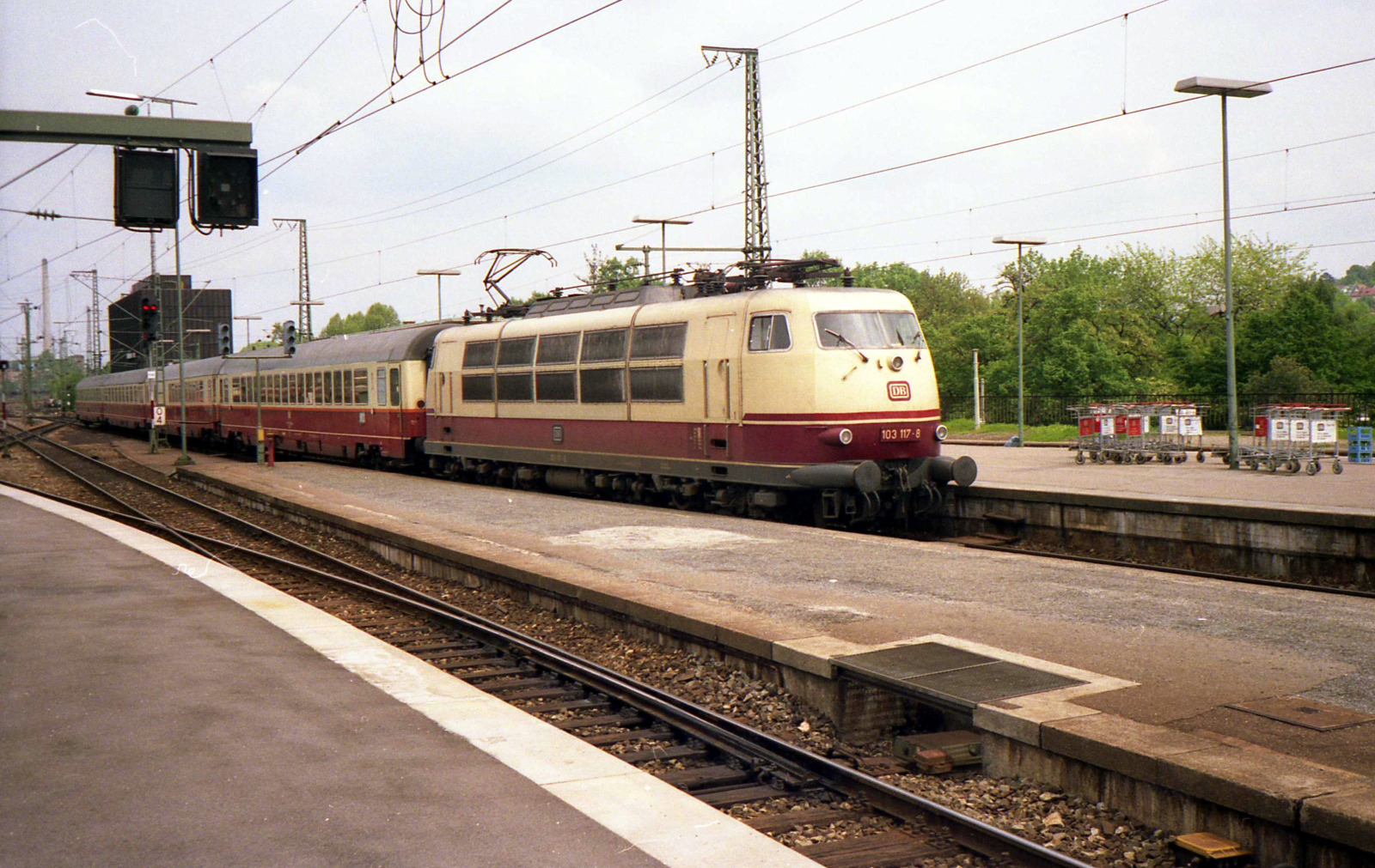 Die DB in Bildern 1966-1991: Rheingold 28, TEE Blauer Enzian, TEE Rheingold