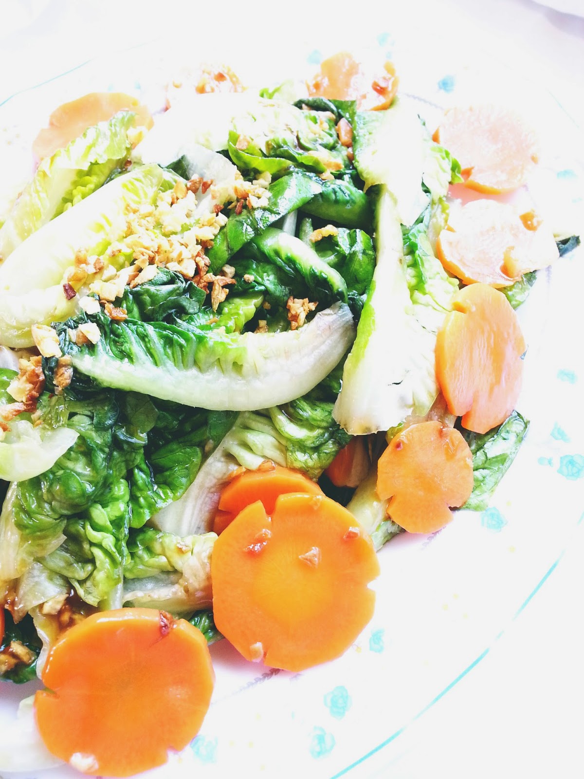 SAYUR YAU MAK / ROMAINE LETTUCE DENGAN BAWANG PUTIH DAN SOS TIRAM