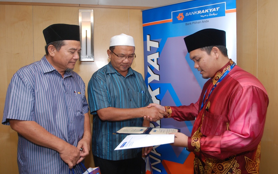 Masjid Taman Cheras Jaya: SUMBANGAN VAN JENAZAH OLEH BANK RAKYAT