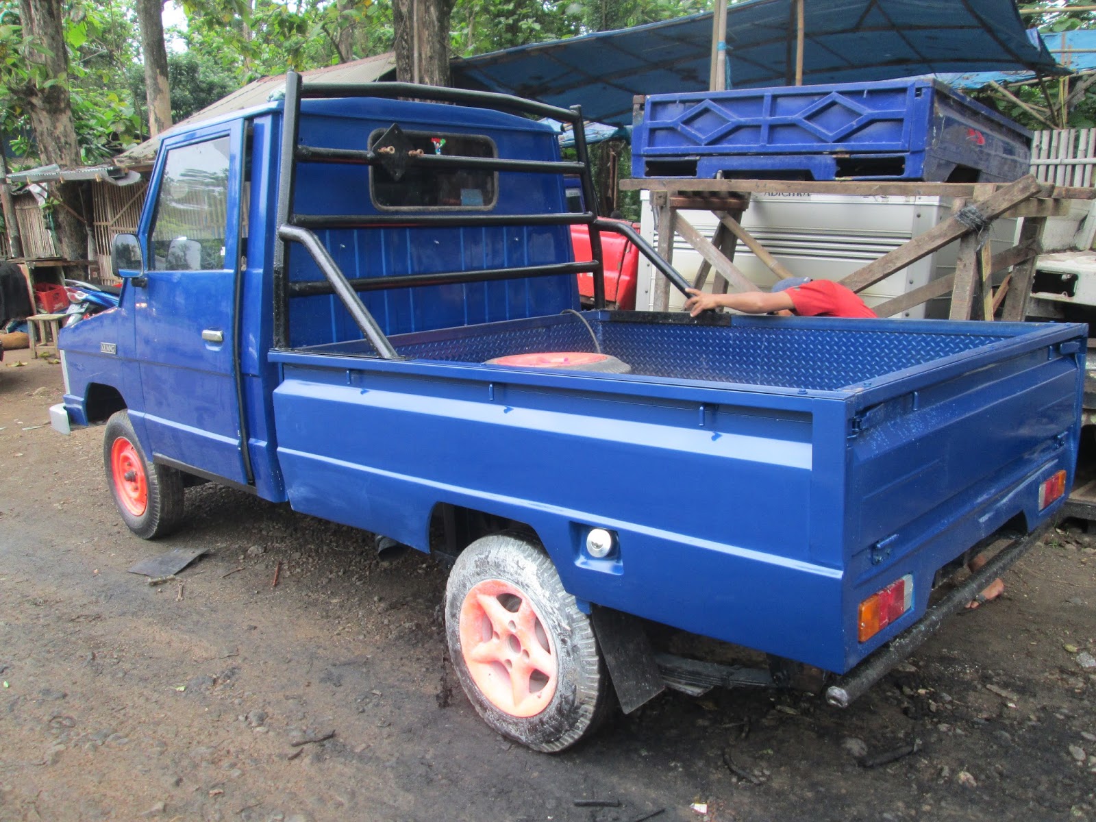 JUAL BELI BAK DAN BOK MOBIL: POTONG MOBIL MINI KE PICK UP, PENGECATAN ...
