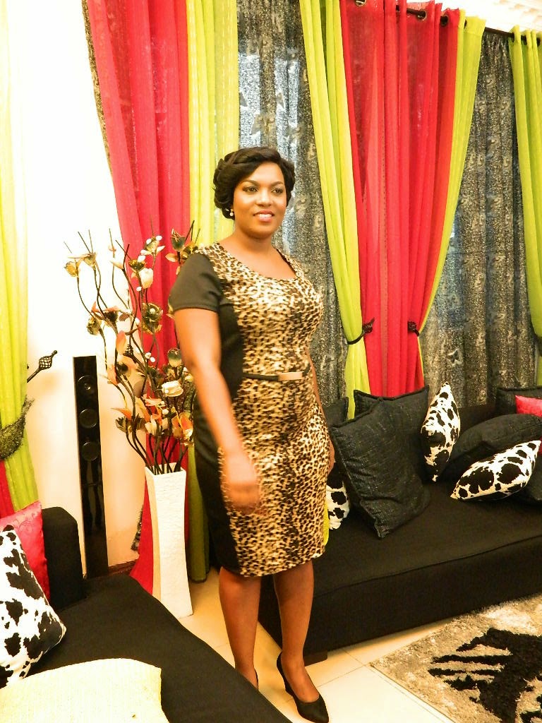 MAANDALIZI YA DVD YA SIMULIZI NA LADY V (VERONICA FRANK) WA ALAMA ZA ...