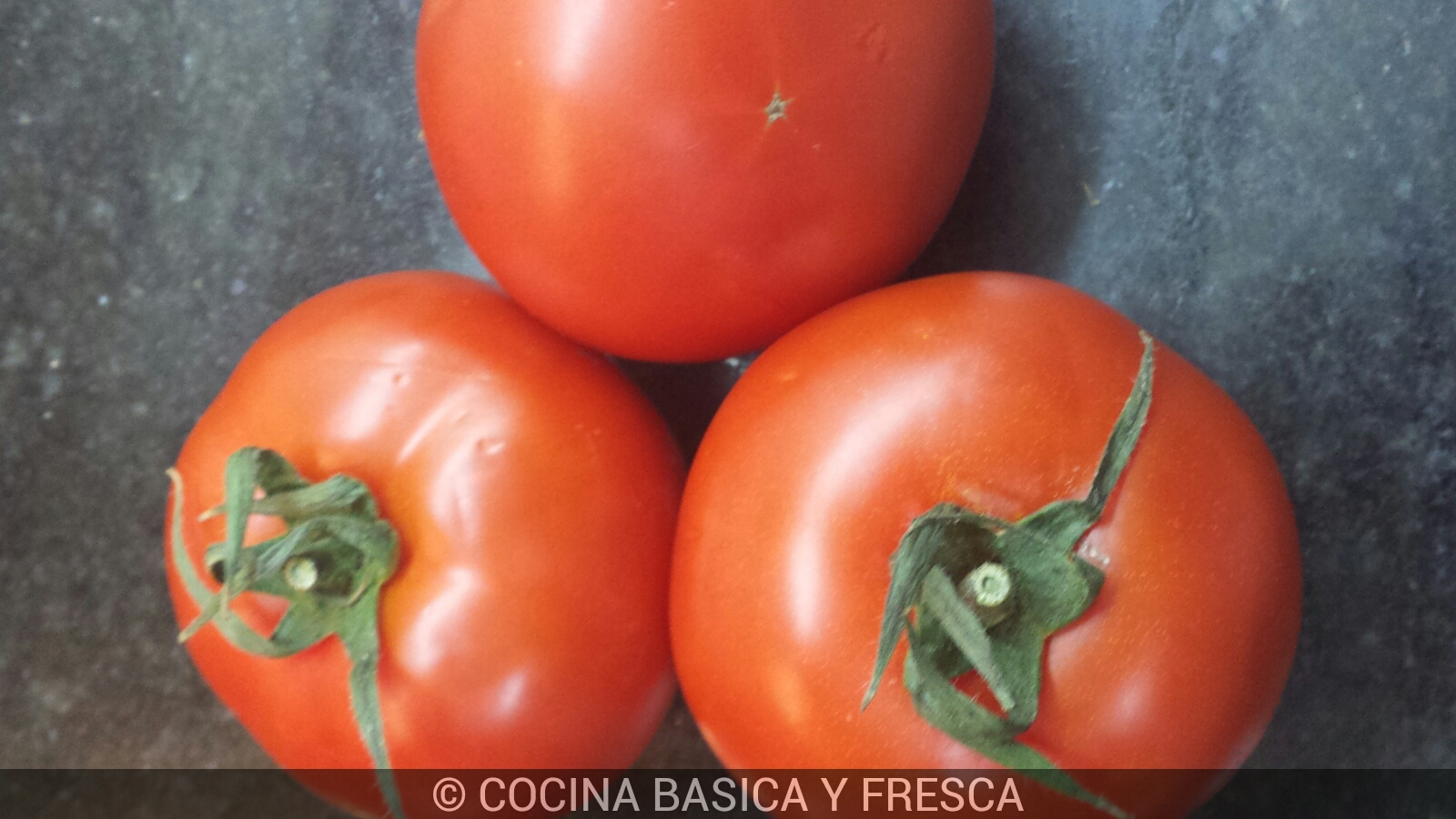 Cocina Basica y Fresca: TOMATES EMPANADOS AL OREGANO CBF
