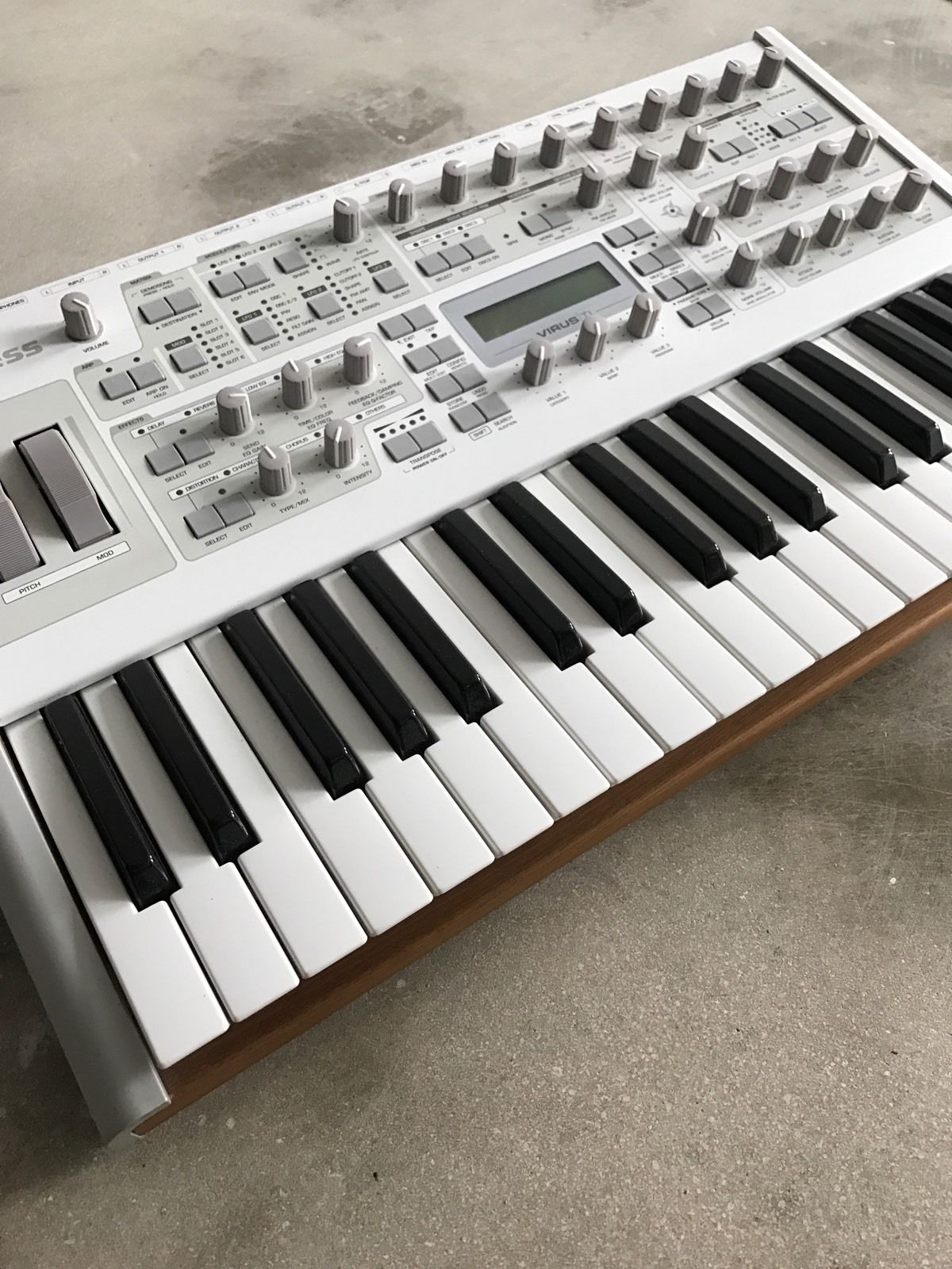 MATRIXSYNTH: Access Virus TI2 Polar Total Integration 37-key Synthesizer