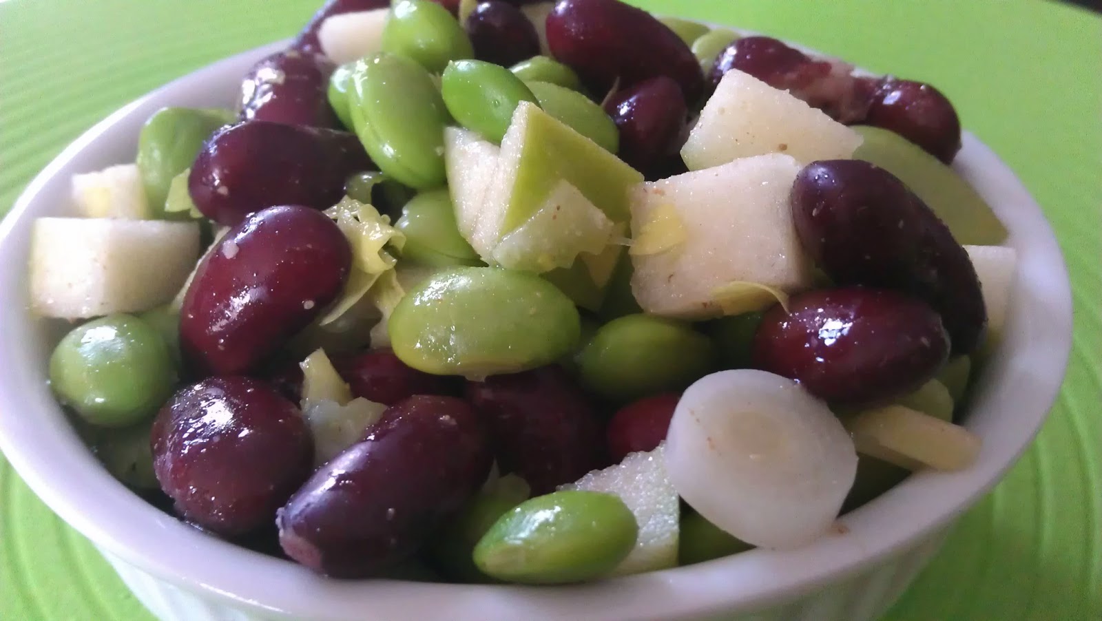 365 petits bonheurs: 89 - Salade de haricots rouge et pommes verte