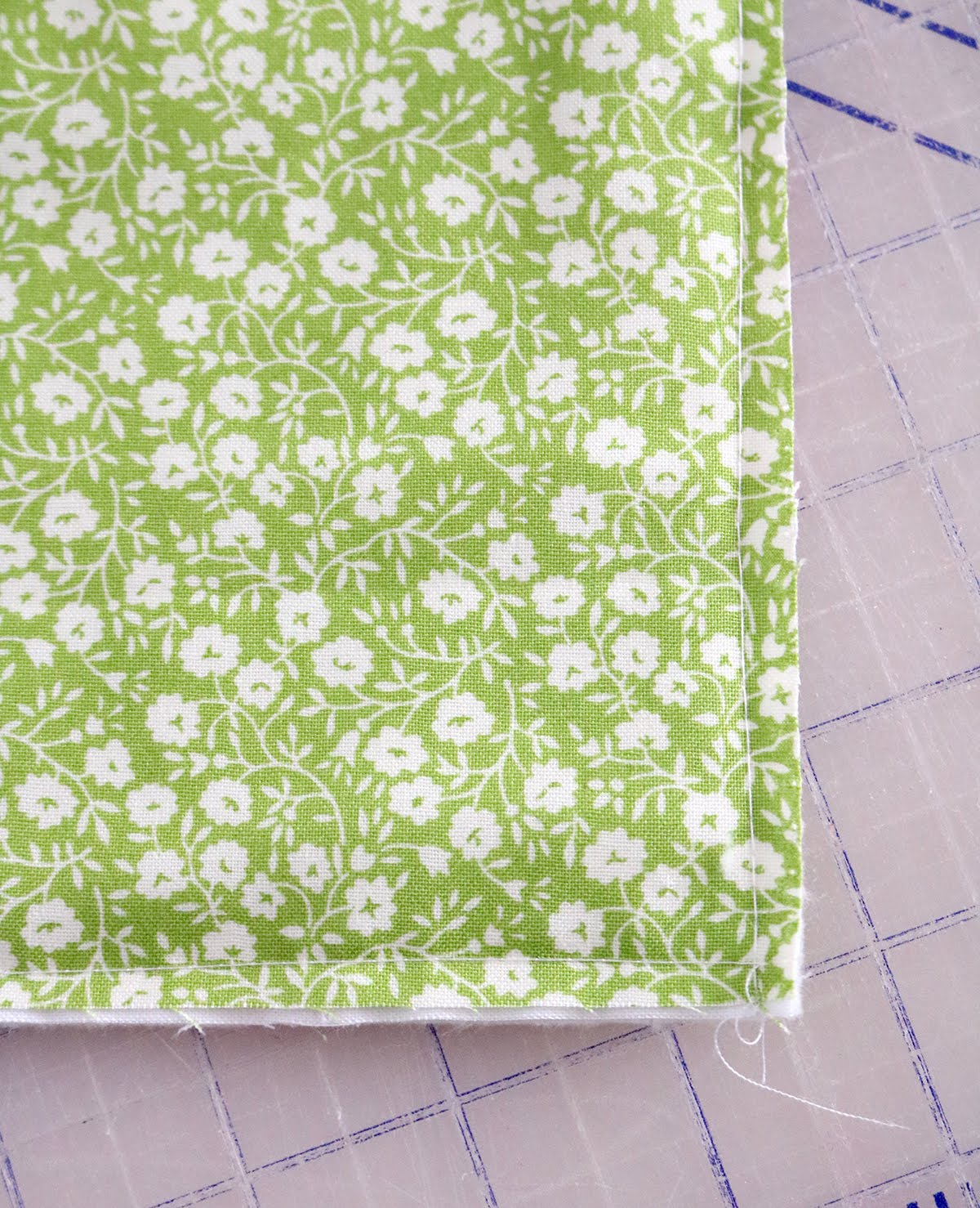 A Bright Corner: Christmas Patchwork Pillow Tutorial