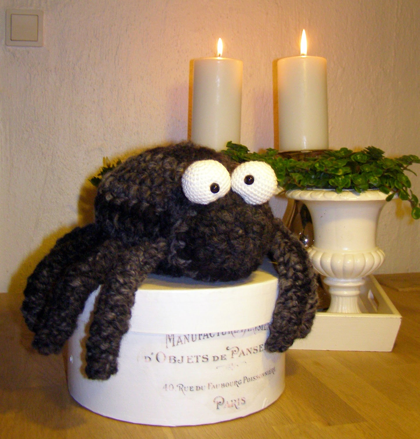 Halager: Hæklet edderkop