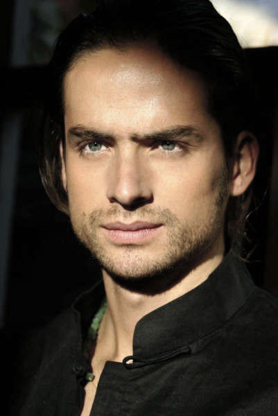 Santiago Bernal Actor