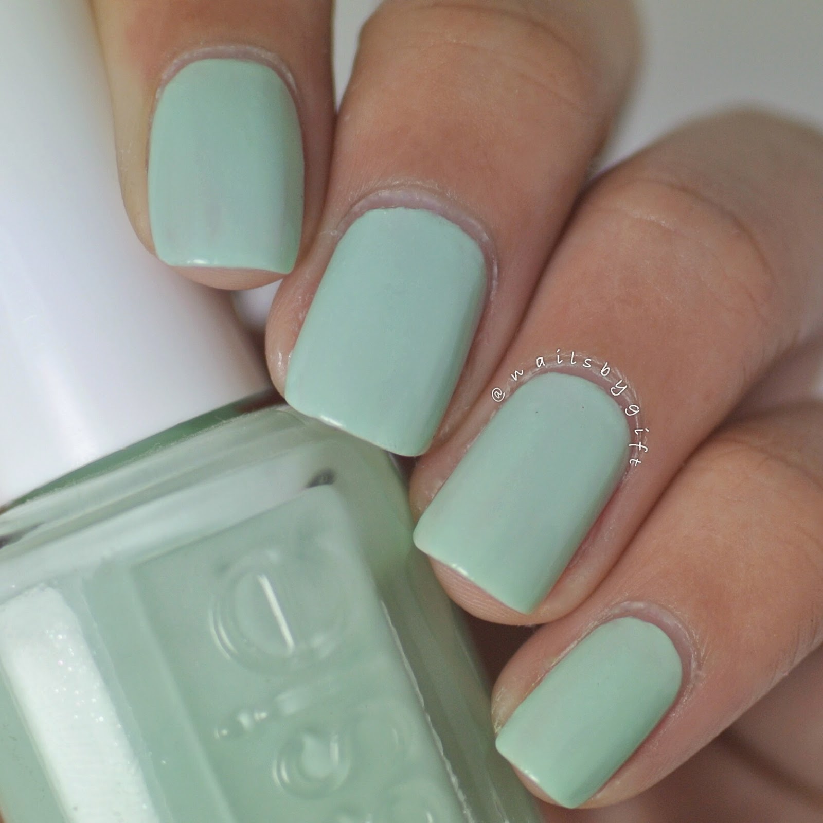 Nails by Gift: Essie Spring 2014 Collection + Review