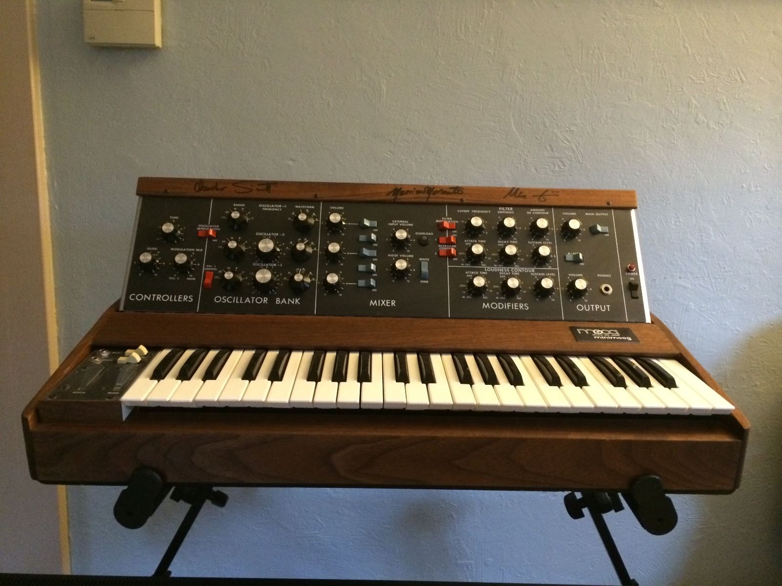 MATRIXSYNTH: Moog Minimoog Model D Synthesizer Pristine Rare Early ...