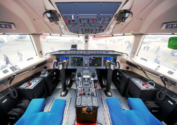 Mitsubishi Regional Jet Specs, Interior, Cockpit, and Price - Airplane ...