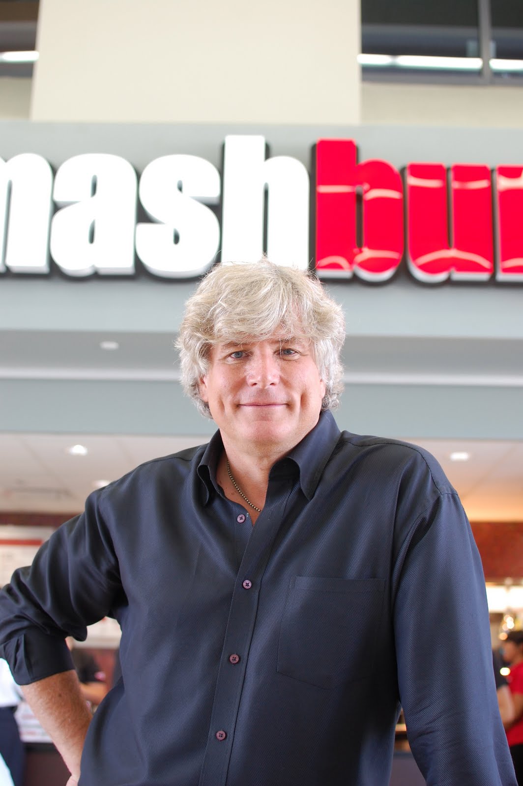 MY HOTEL LIFE: smashburger: No Ordinary Burger Joint