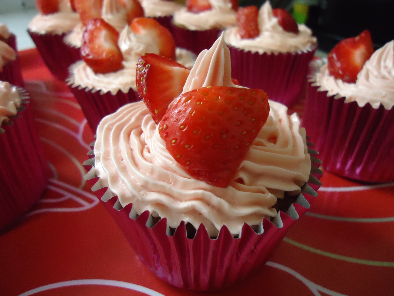 Minty heaven: Smooth and creamy cupcake buttercream