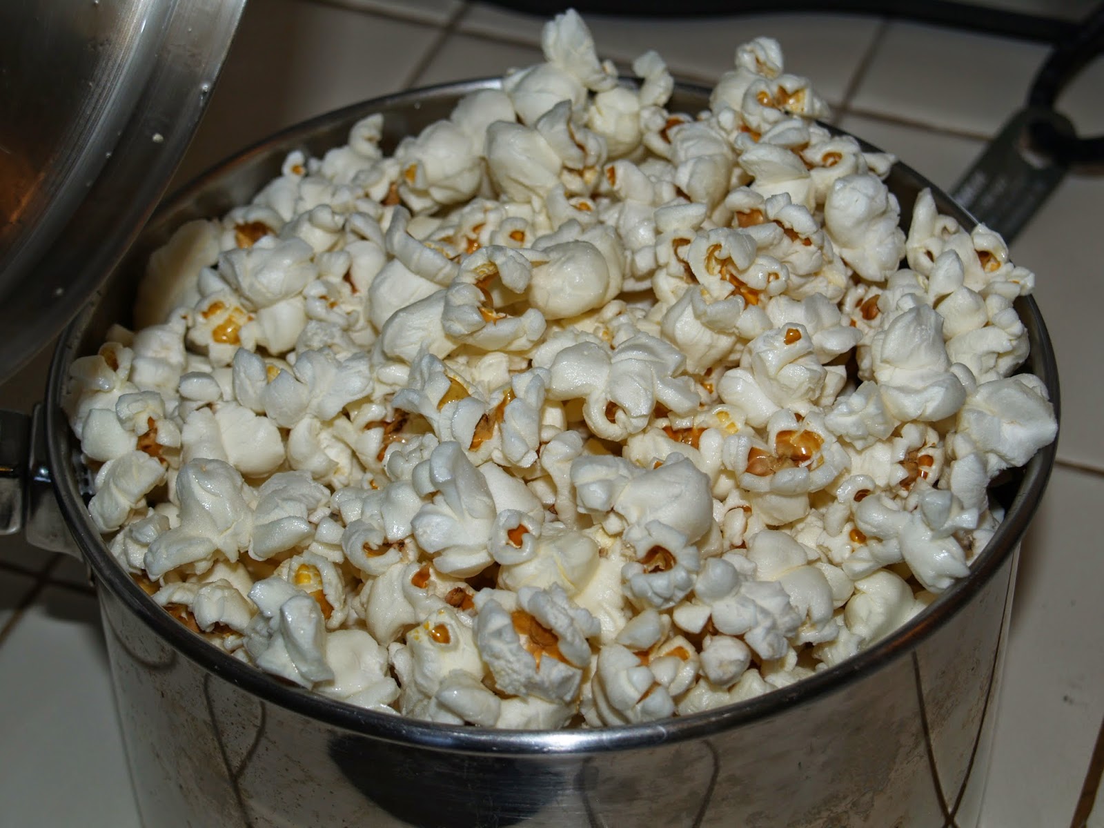 Meg Henning: how to make homemade popcorn
