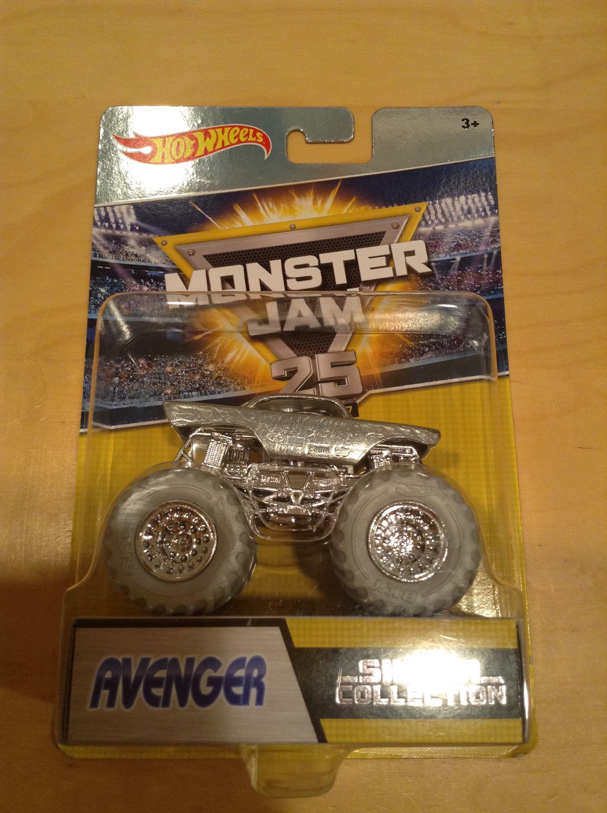 JULIAN'S HOT WHEELS BLOG: Avenger Monster Jam Truck (2017 Silver ...