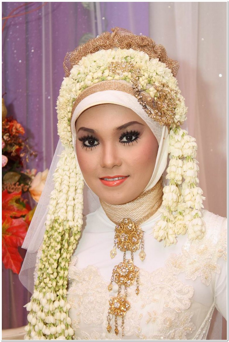 Rias Pengantin Jawa Untuk Wajah Kotak - Upacara Adat Sunda Telp : 0822-1373-9483