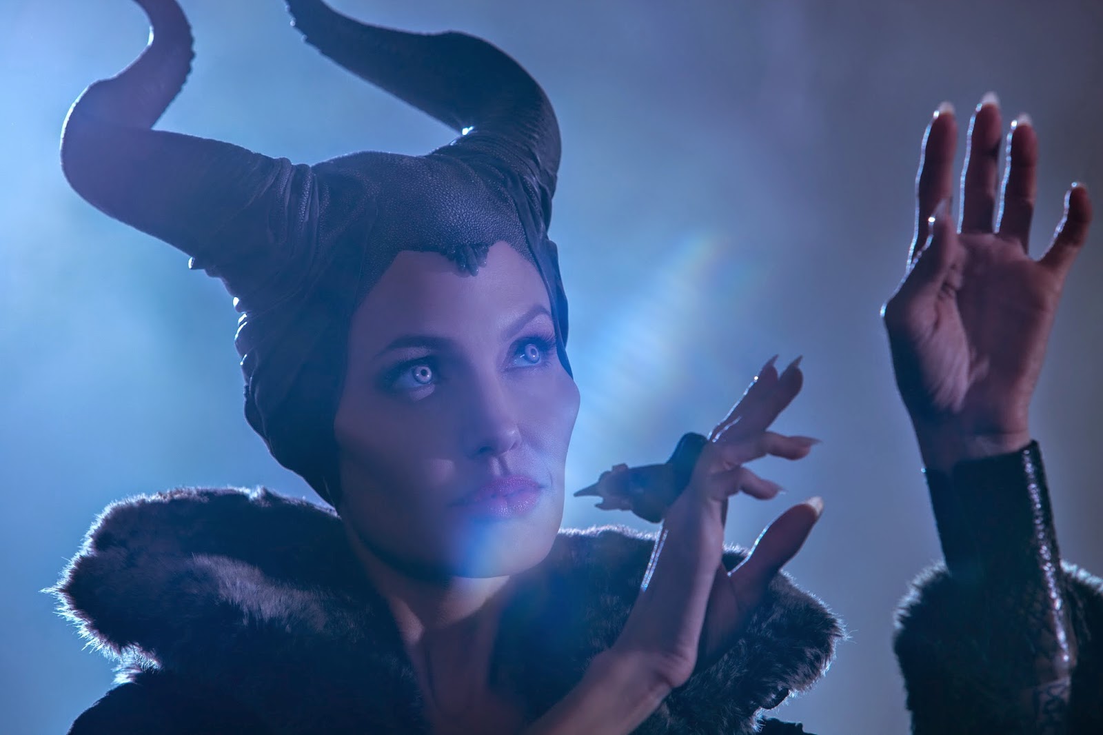 GeekMatic!: PRESS RELEASE: The World of Maleficent!