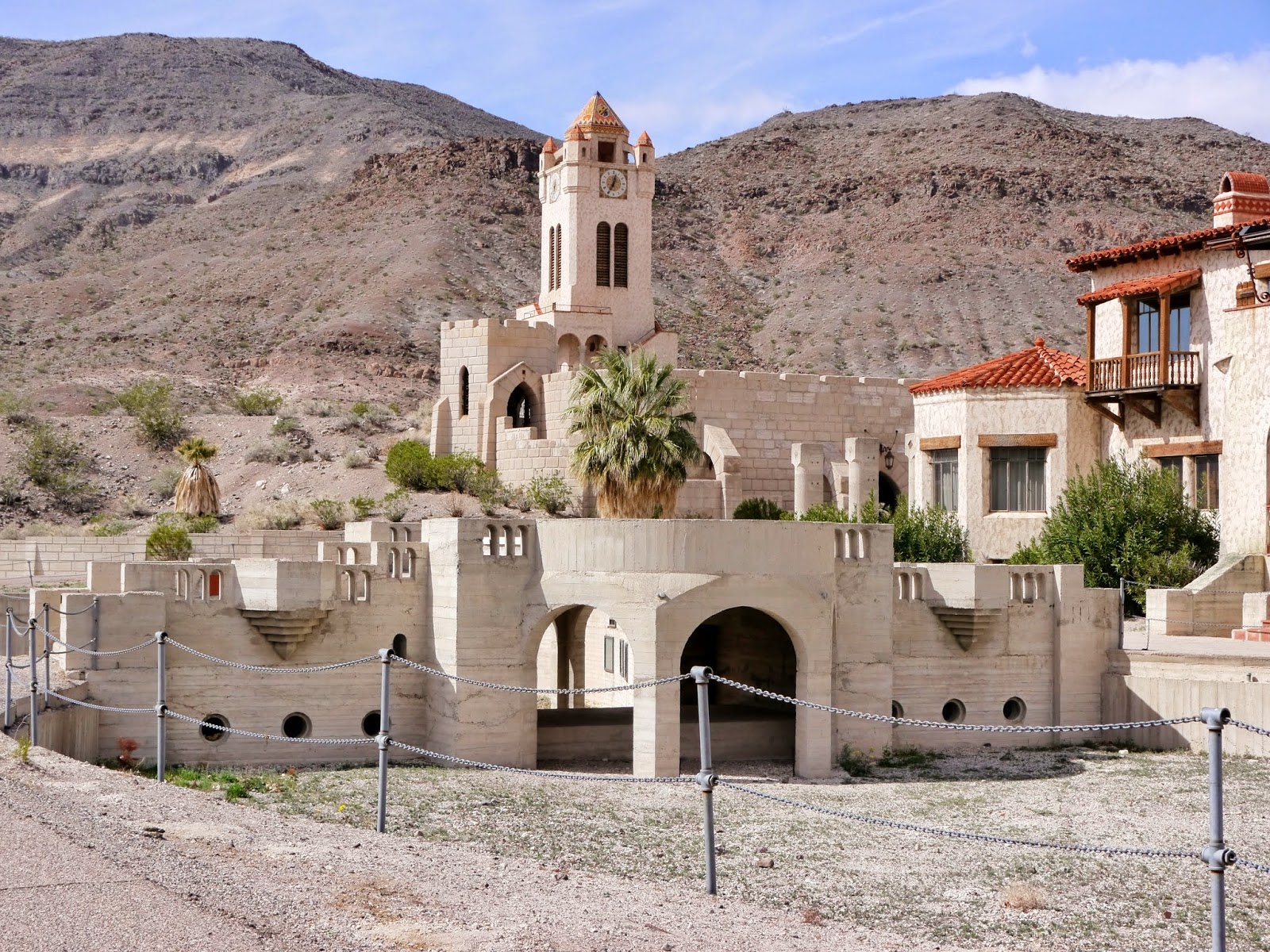 American Travel Journal: Death Valley National Park - Scotty's Castle