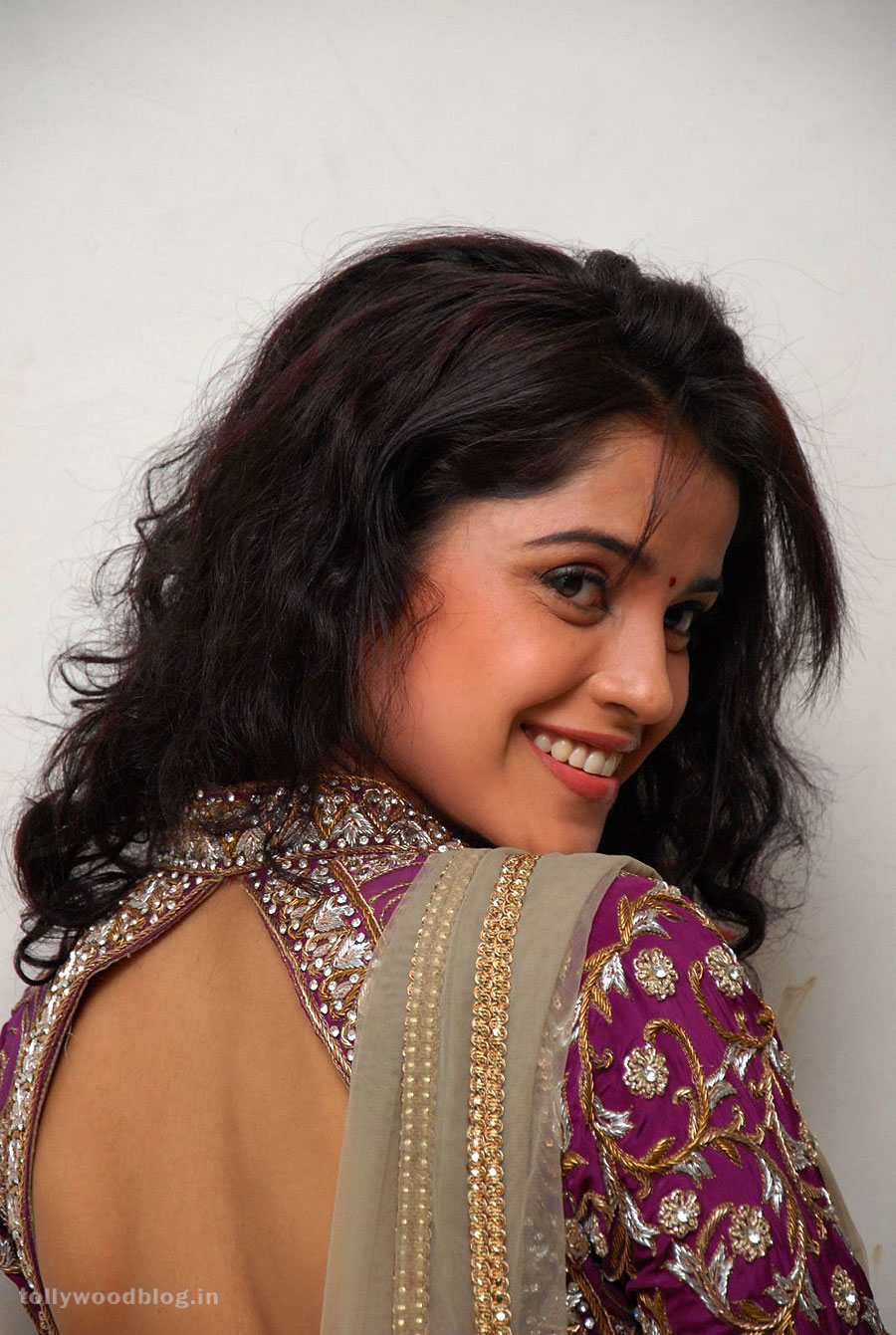 Piaa Bajpai Beautiful Photo shoot Photos gallery