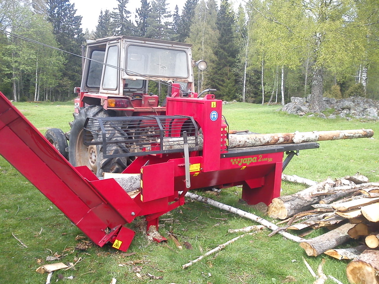 Runt vår lekstuga: Kapa ved