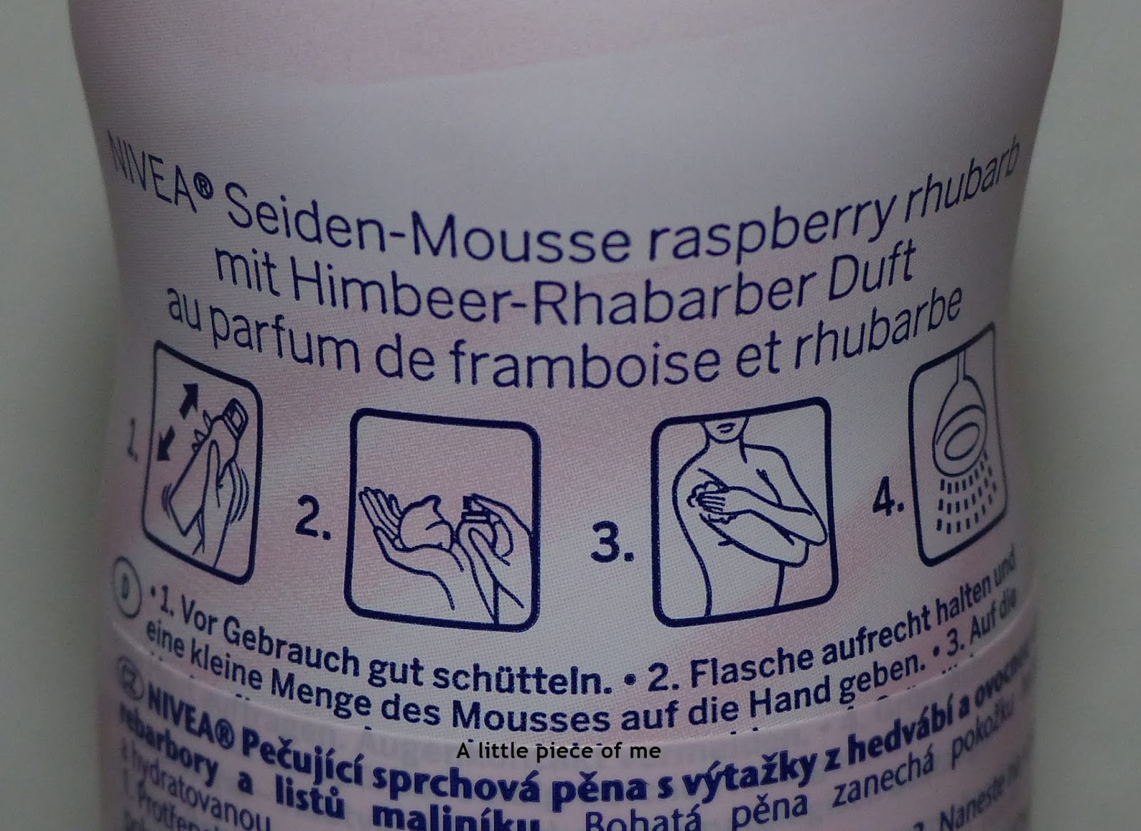 A little piece of me: Nivea: silk mousse raspberry rhubarb - Review