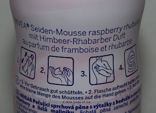 A little piece of me: Nivea: silk mousse raspberry rhubarb - Review