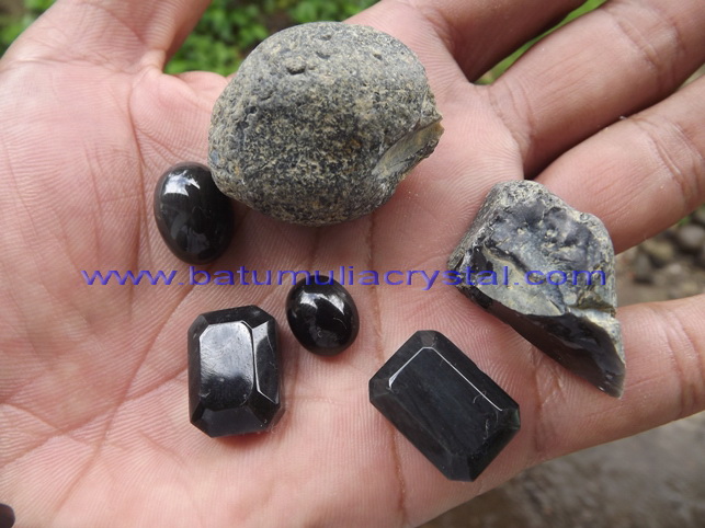 JAVA GEMSTONES: Batu Black Obsidian dari Garut, Papandayan