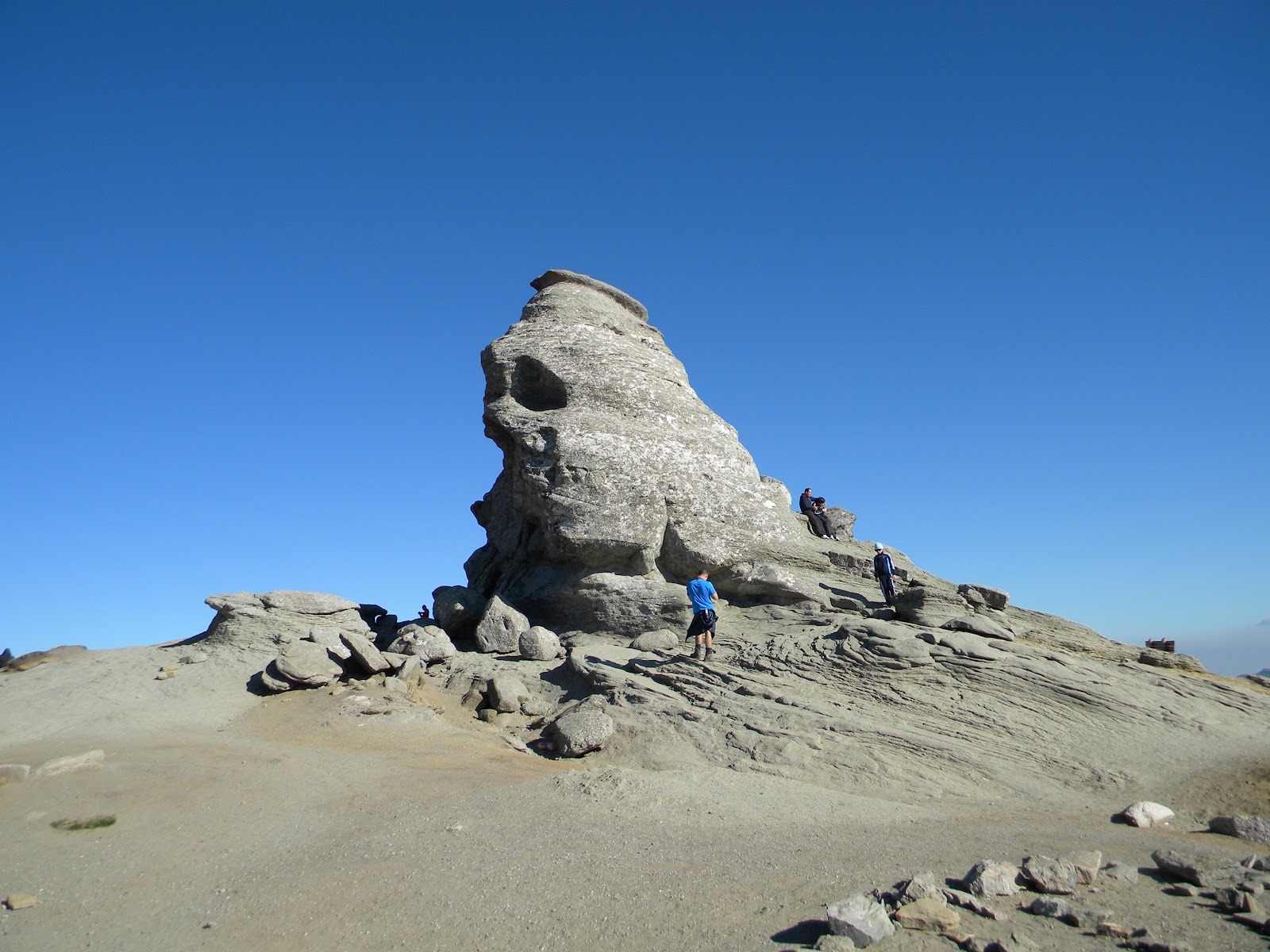 lumea in albastru: Platoul Bucegi