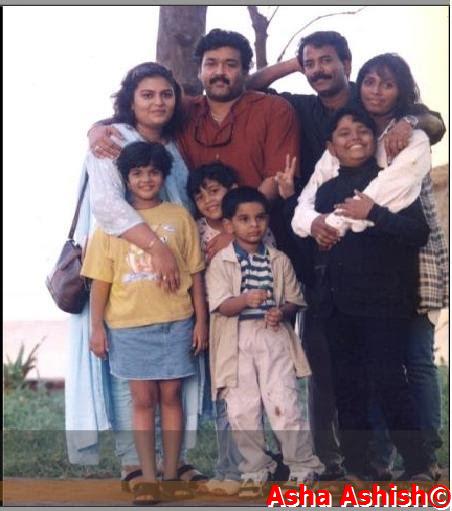 Asha Ashish: Mohanlal Family Album