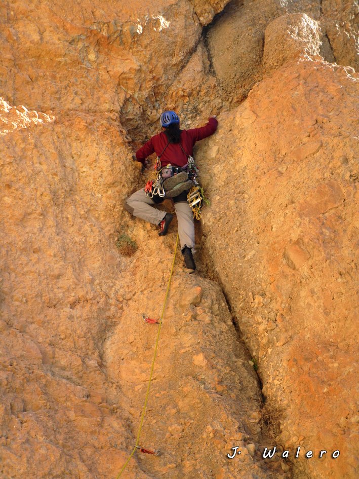 Cosmos 1402 a la Paret del Pessó