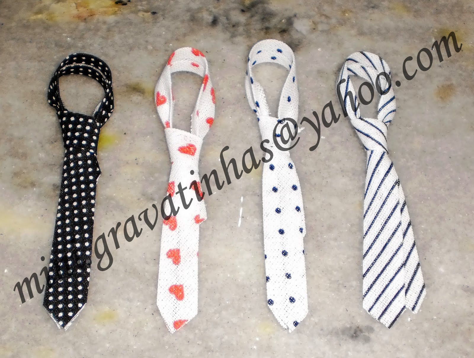 Casamento Criativo: A distribuição de mini-gravatas em bandejas ...