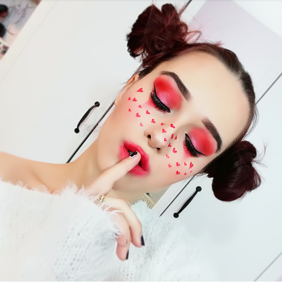 Red Heart Freckles | Makeup Look