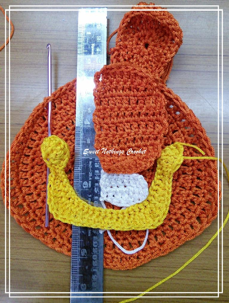 Sweet Nothings Crochet: GARFIELD INSPIRED SLING BAG