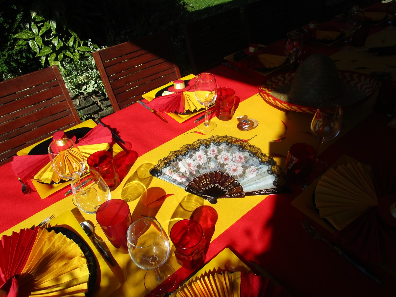 IMG_1044.JPG 1.600×1.200 píxeles | Décoration de table espagnole, Deco ...