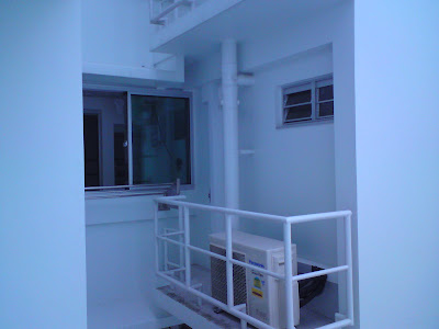 Our Journey: 26 Apr 2011 - Sliding Window For Service Yard