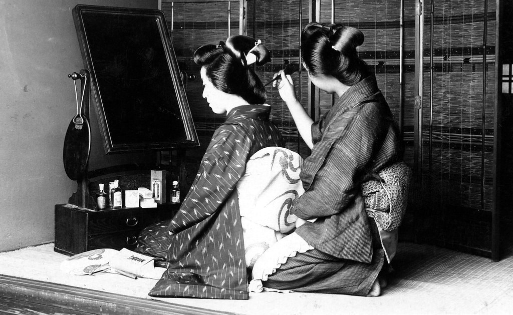 Shimada Hairstyle: The Lovely Traditional Hairdo of Japanese Women ...