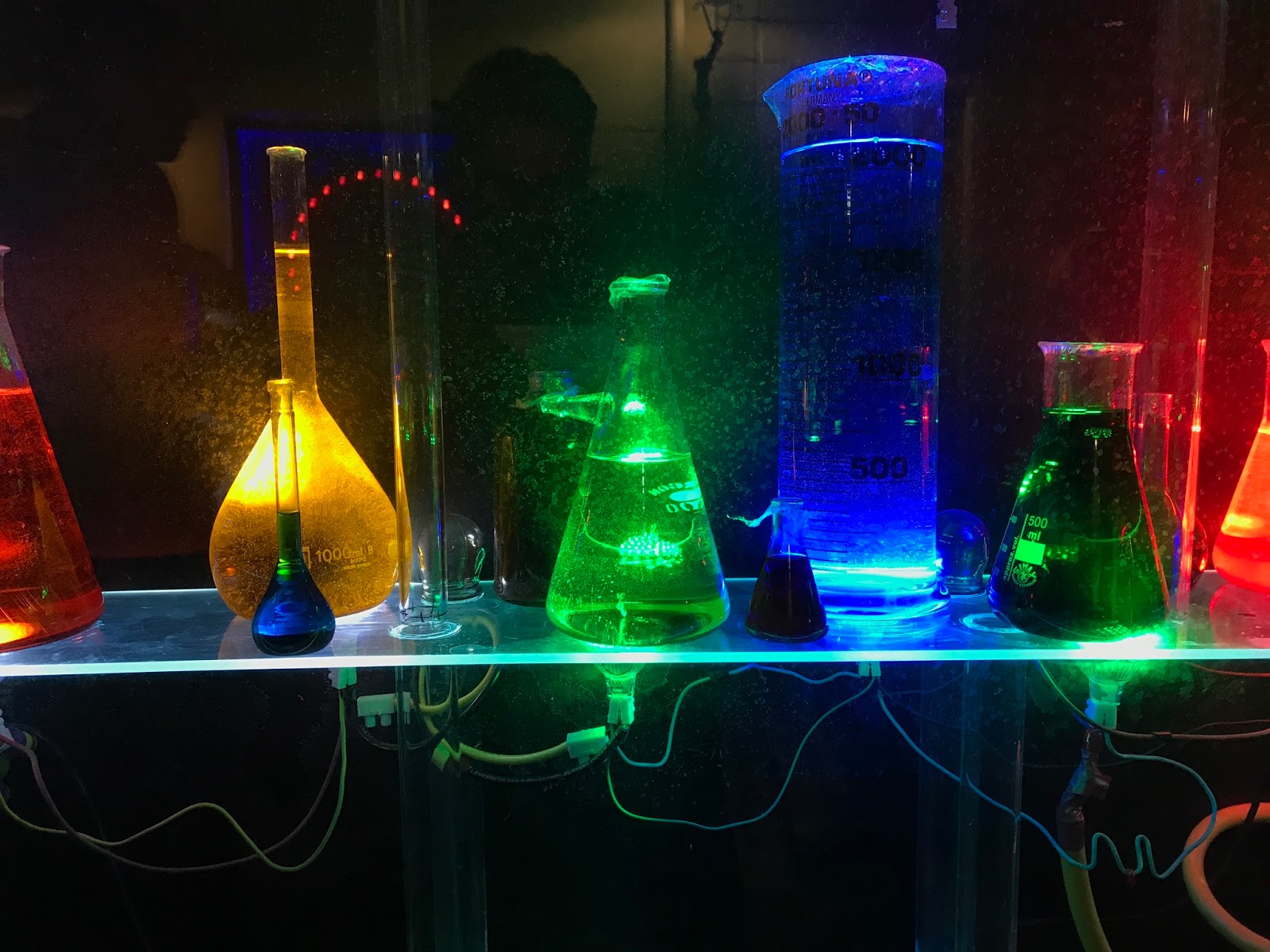 Oluenystävän Tallinna + drinkkejä koeputkista