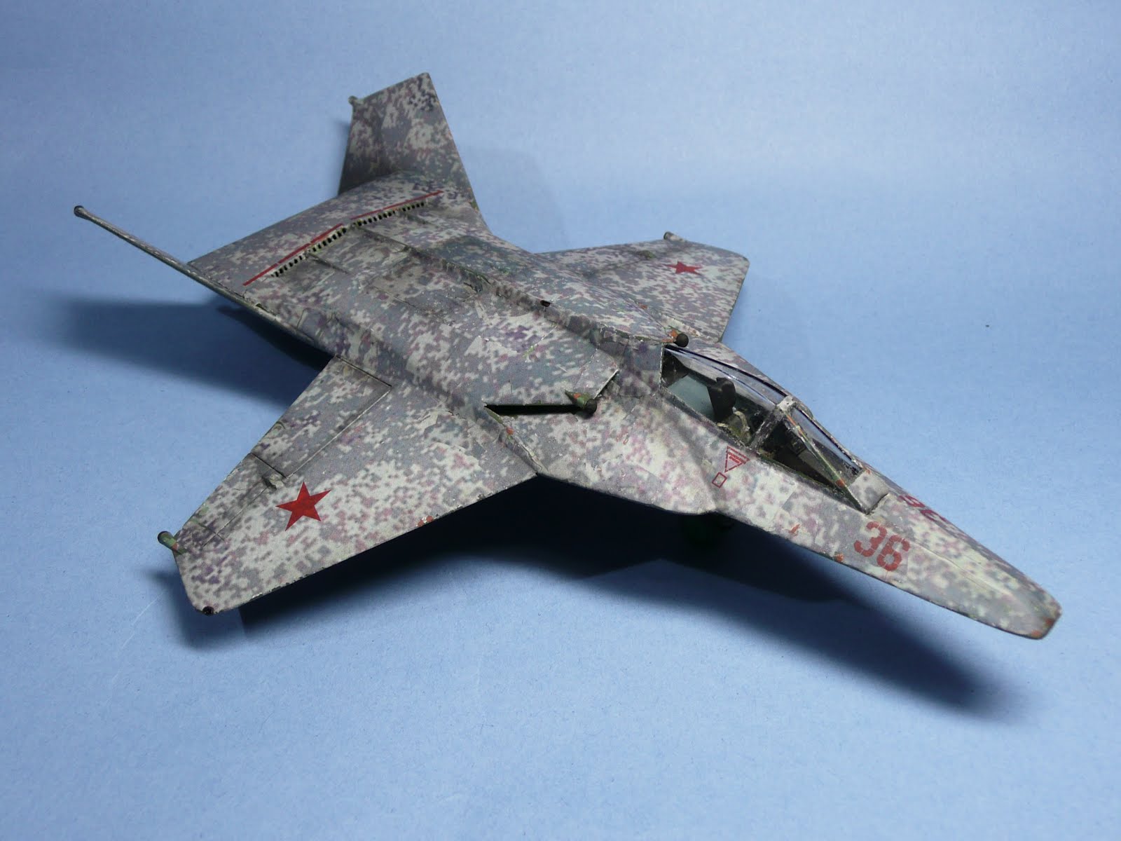 MODELLBYGGE: MIG-37 Ferret klar!