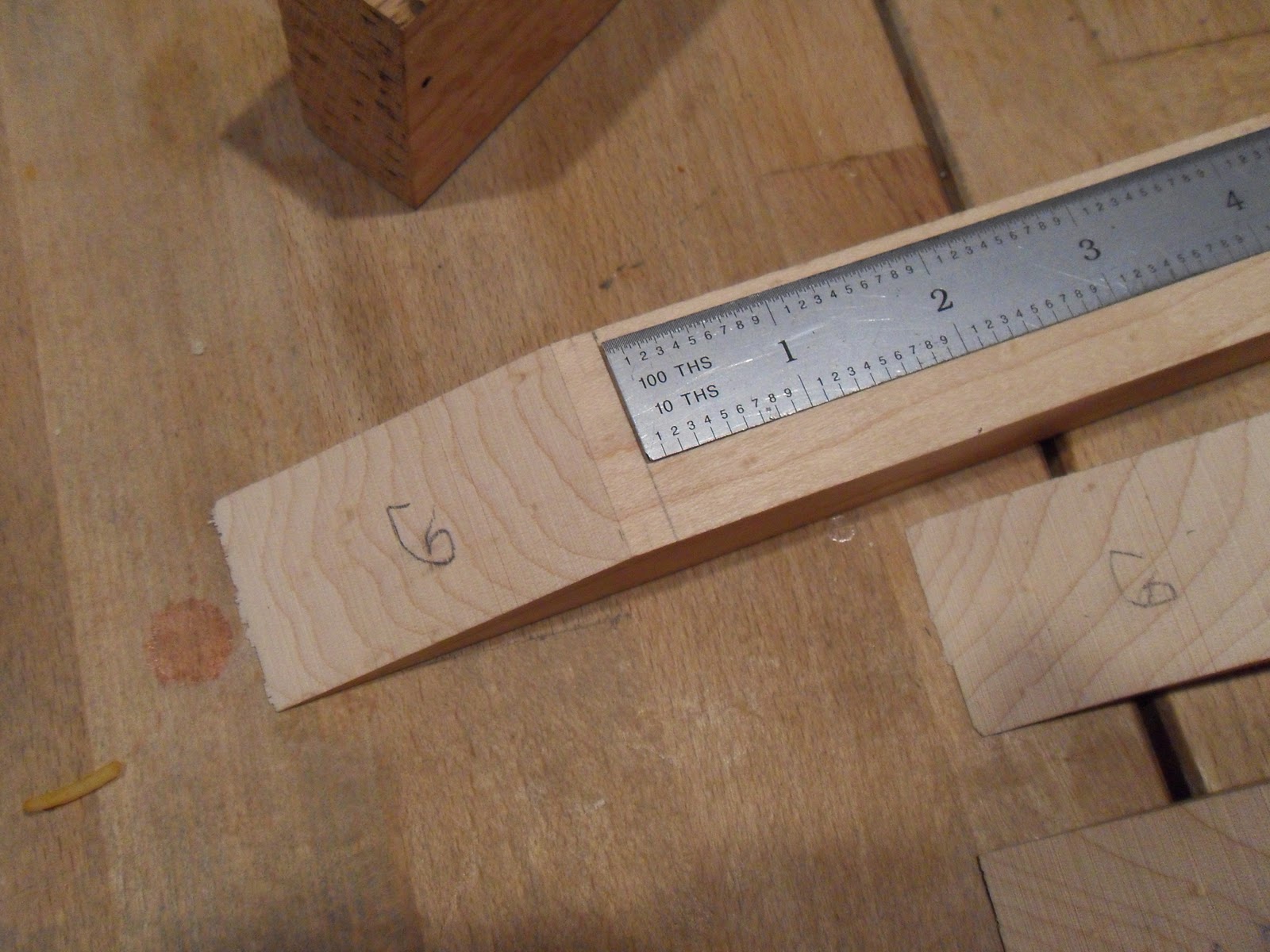 making a four string neck (part 2) cutting angles and guing fretboard ...